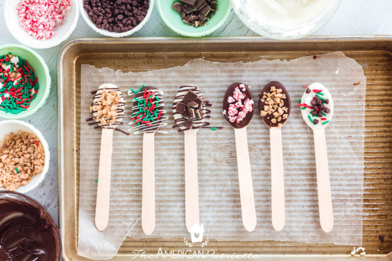 How to Make Chocolate Spoons (Quick & Easy Recipe!) - The American ...